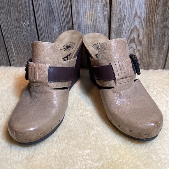 OTBT | Shoes | Otbt Rusk Tan Leather Wedge Clogs | Poshmark